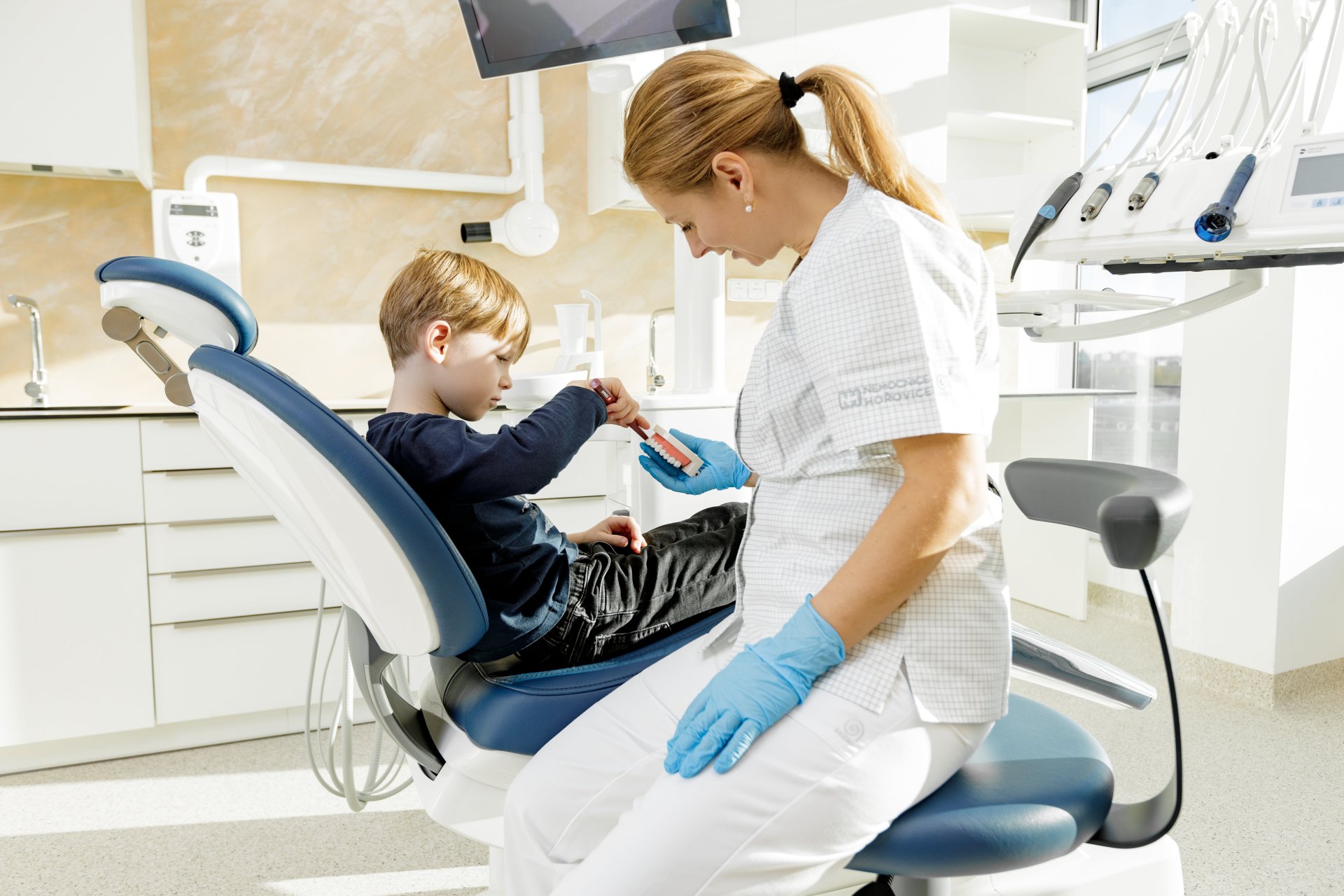 Periodontitis and oral health: what you should know | AKESO POLIKLINIKA